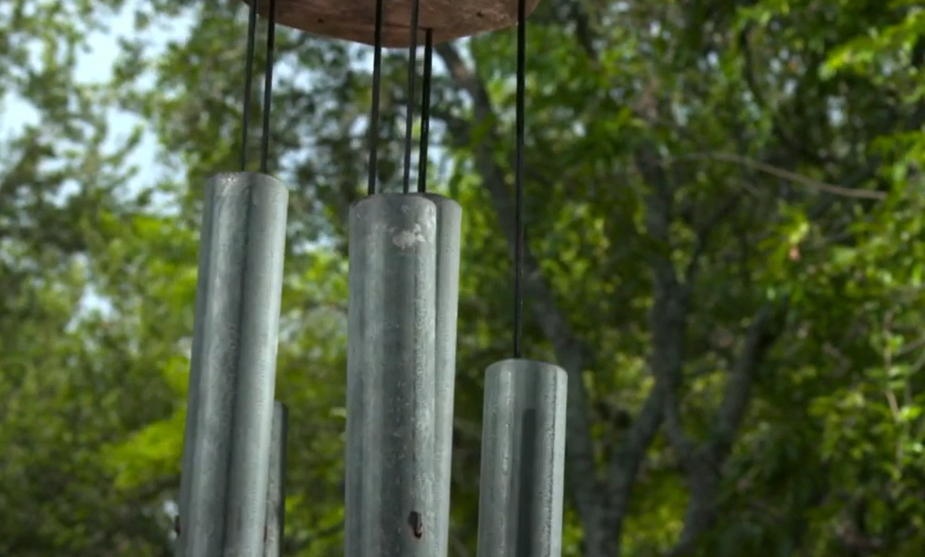 Meaning of Wind Chimes When Someone Dies - WindChimesGuide